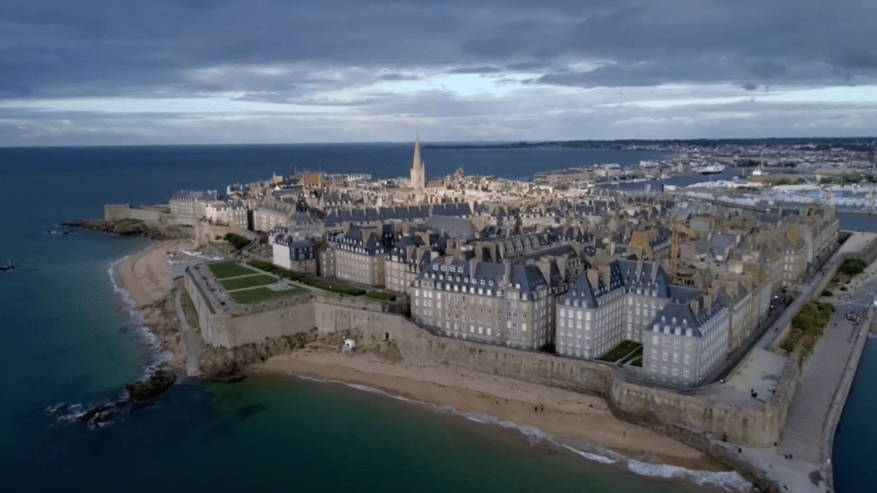 Military Strongholds: Megastructures of Geniu... - ClickView