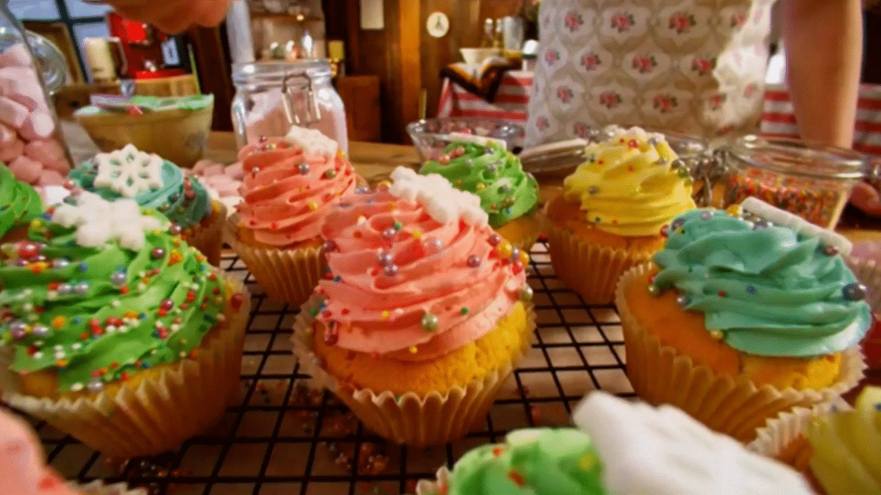 Cake - Twelve new bakers don their aprons and... - ClickView