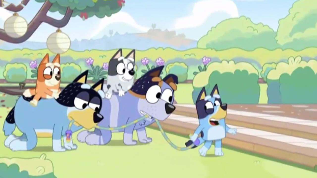 Horsey Ride - When Bluey forgets to put her f... - ClickView