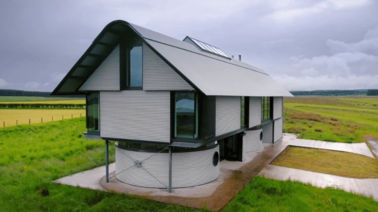 Grand Designs Revisited: Strathaven Revisit - Airs 7:42 PM 19 Jul 2020 ...
