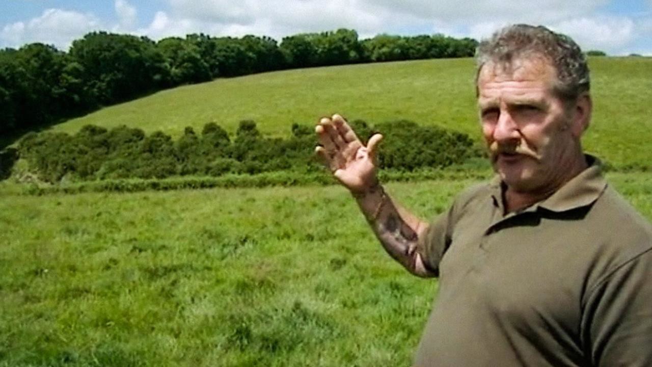 Johnny Kingdom: A Year on Exmoor - Airs 7:00 PM 27 Aug 2020 on BBC FOUR - ClickView