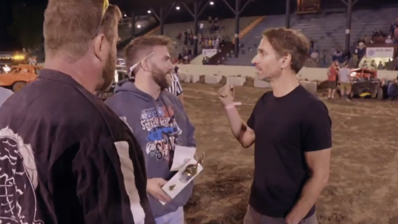 Episode 01 - Todd explores the world of extre... - ClickView