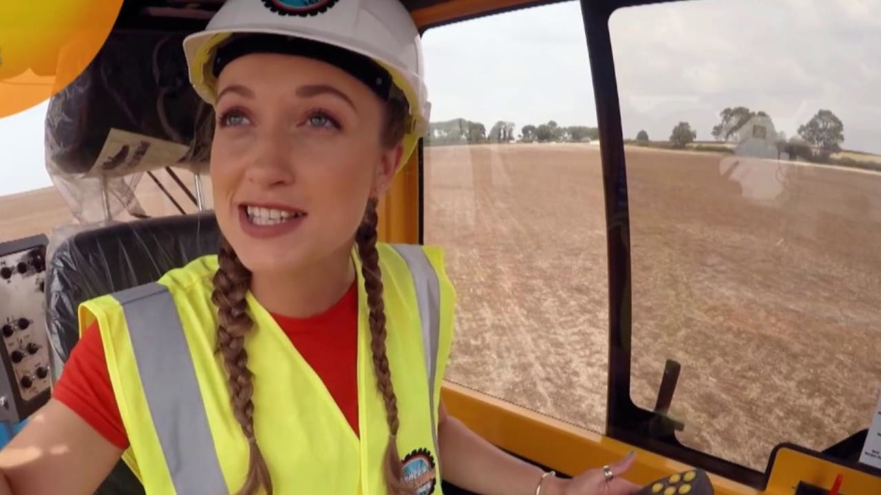 Grace's Amazing Machines - Airs 4:05 PM 18 Nov 2020 on CBBC Channel ...