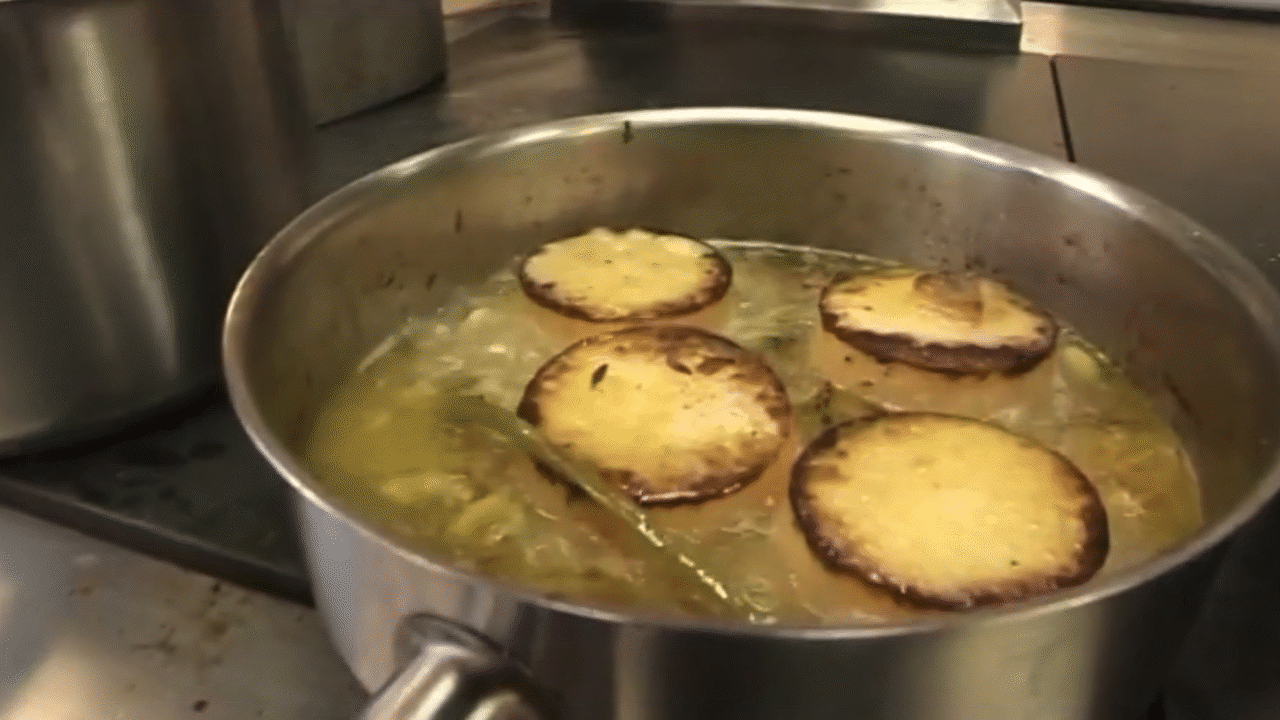 Cooking - Graham Squire is a 20 year old chef... - ClickView