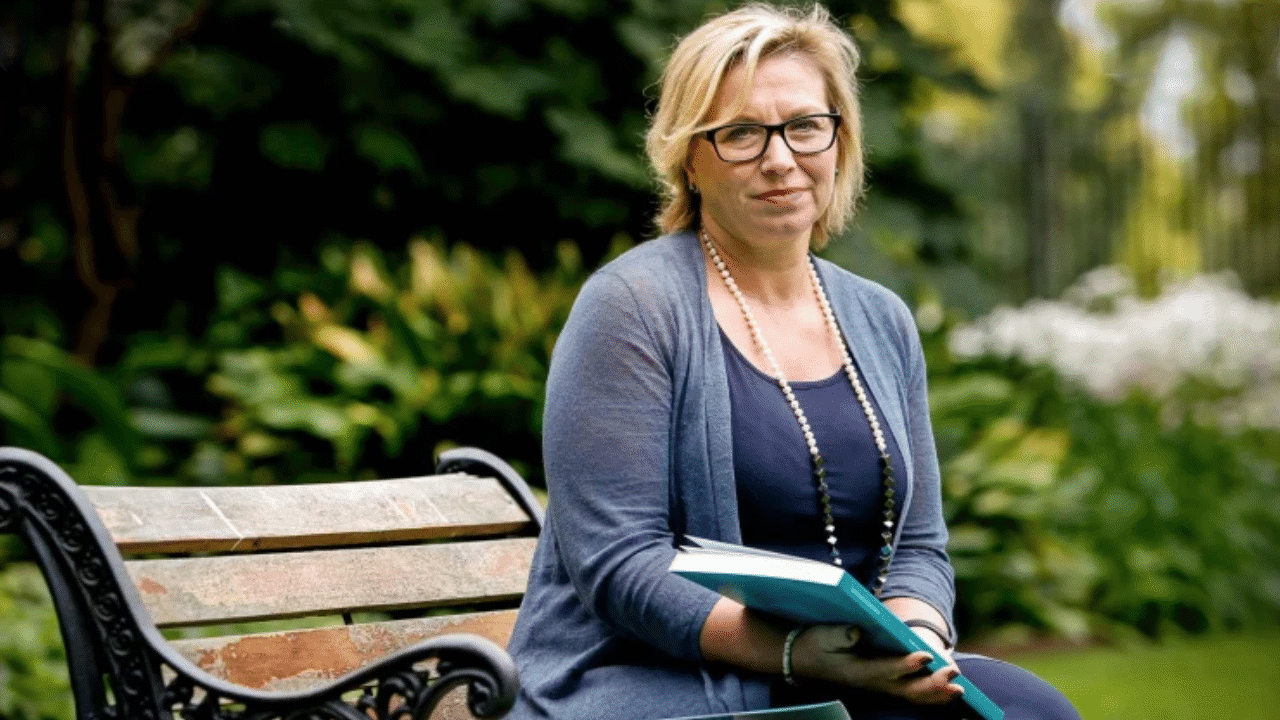 Rosie Batty’s One Plus One - Airs 9:36 PM 14 Apr 2022 on ABCTV HD - ClickView