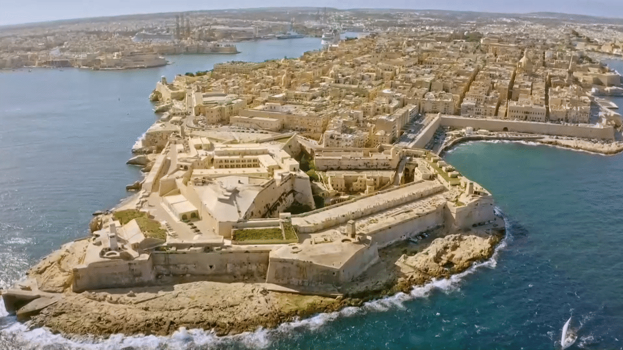 The Siege of Malta - Using aerial and underwa... - ClickView