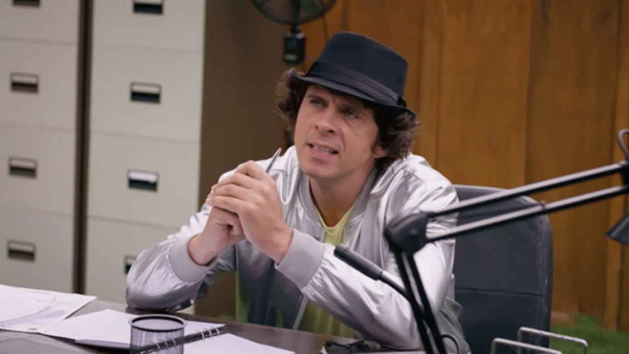 Detective Day - The band turn detective to go... - ClickView