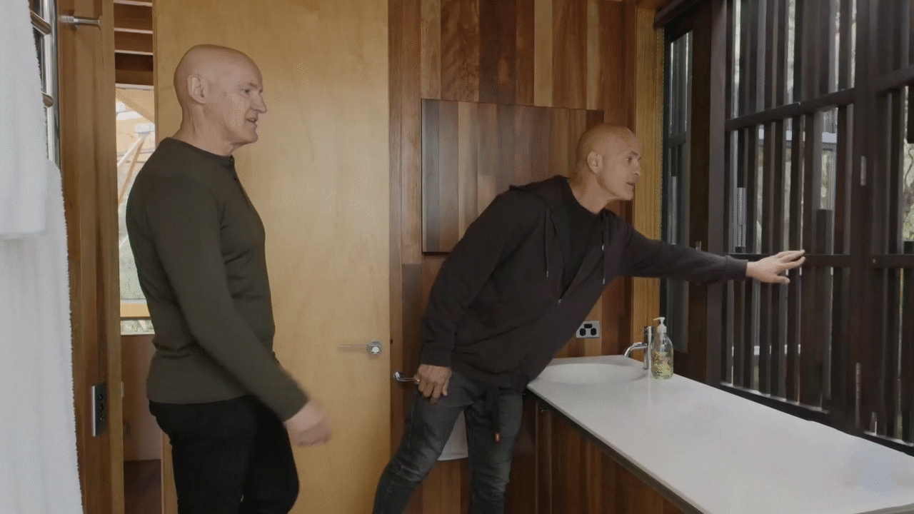 Dave Strachan - Architect Dave Strachan shows... - ClickView