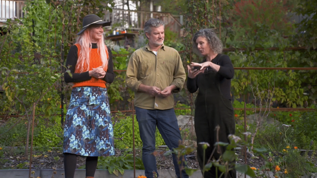 Autumn: Waterwise pots and bee-inspired art -... - ClickView